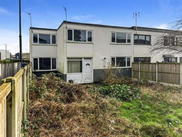 4 Bedroom End Of Terrace House