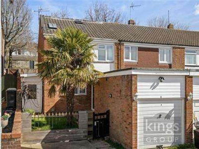 4 Bedroom End Of Terrace House