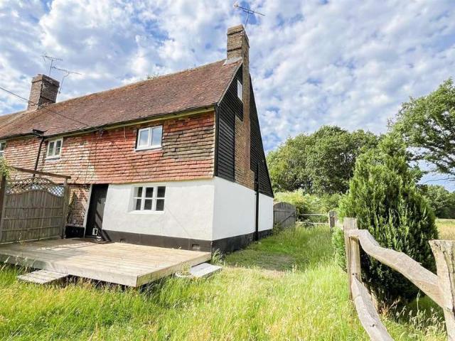 4 Bedroom End Of Terrace House