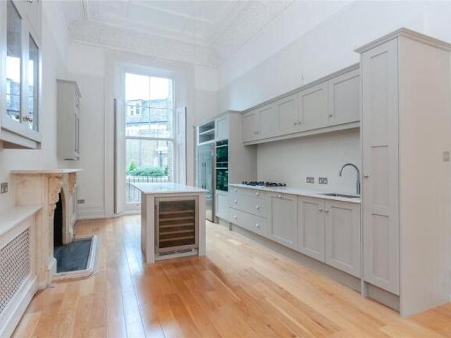 4 bedroom maisonette for rent in Clifton Gardens, Little Venice, W9