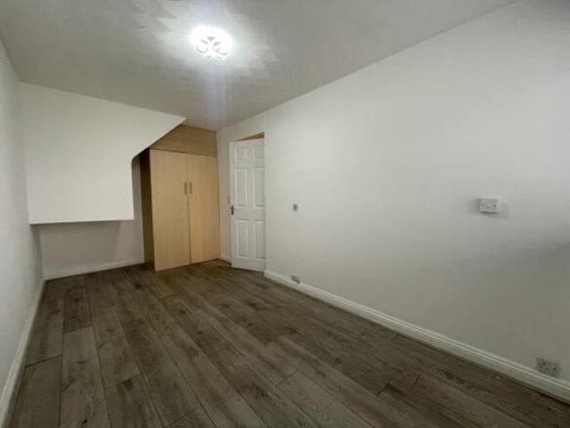 4 bedroom end of terrace house for rent in Armoury Drive, Heath, CF14