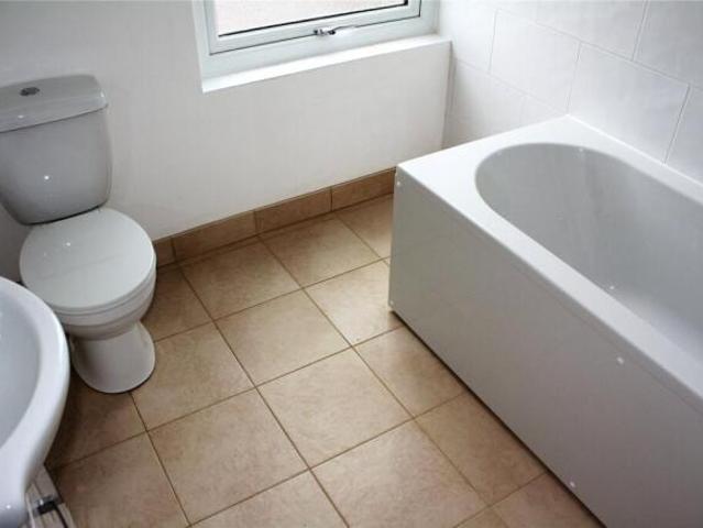 4 bedroom end of terrace house for rent in Baker Street, Reading, Berkshire, RG1