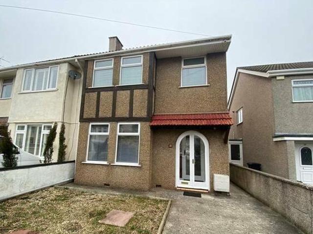 4 bedroom end of terrace house for rent in Beachgrove Road Bristol BS16