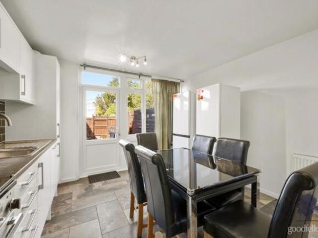4 bedroom end of terrace house for rent in Belgrave Walk, Mitcham, London, CR4