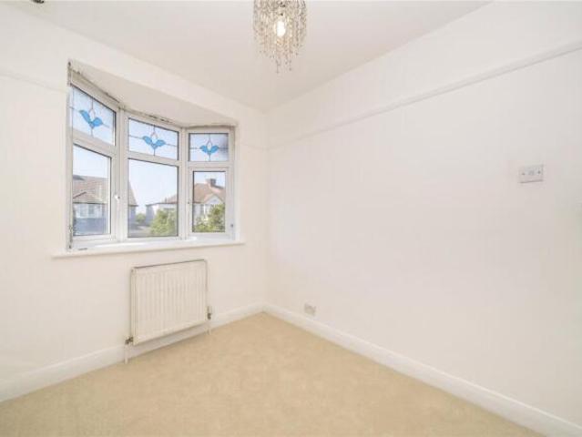 4 bedroom end of terrace house for rent in Broad Walk, Greenwich, London, SE3