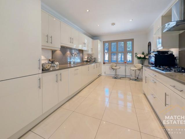 4 bedroom end of terrace house for rent in Earlscliffe Mews, Folkestone, Kent, CT20