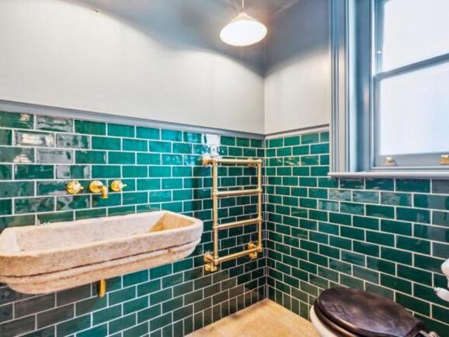 4 bedroom end of terrace house for rent in First Avenue, London, SW14