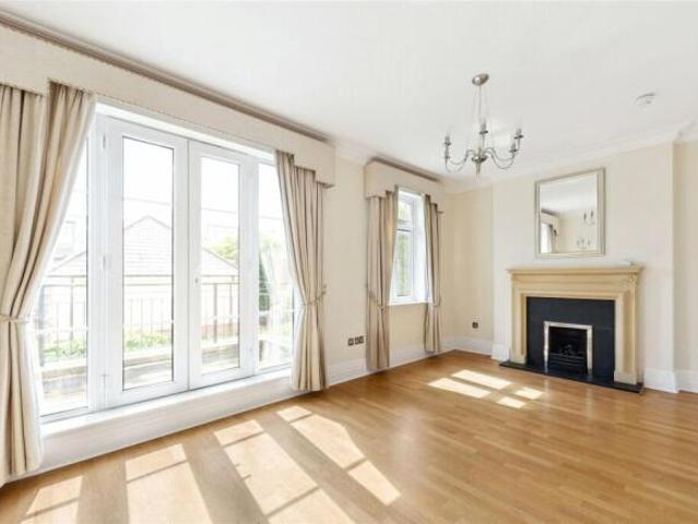 4 bedroom end of terrace house for rent in Kelsall Mews, Kew Riverside, Kew, Surrey, TW9
