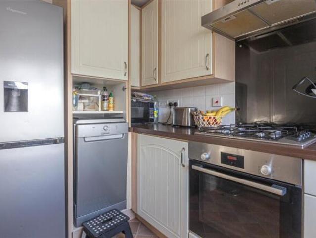 4 bedroom end of terrace house for rent in Long Down Avenue, Bristol, BS16