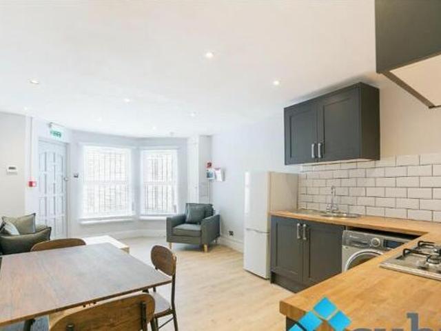 4 Bedroom End Of Terrace House For Rent In London