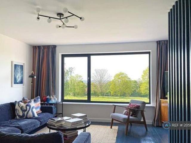 4 Bedroom End Of Terrace House For Rent In London
