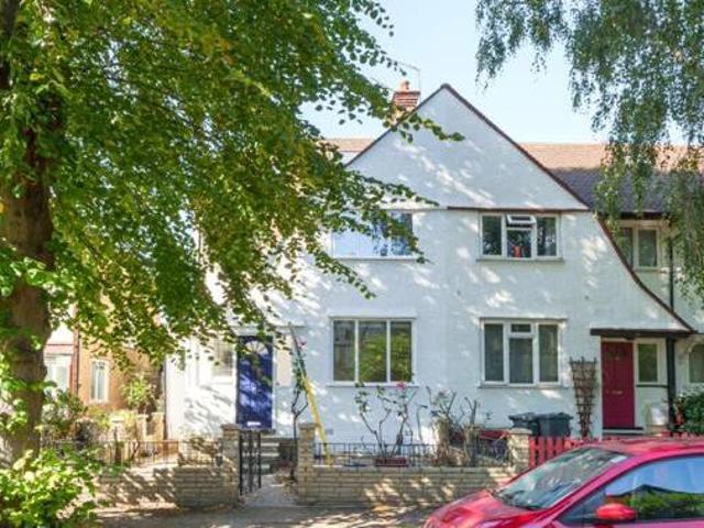 4 Bedroom End Of Terrace House For Rent In London