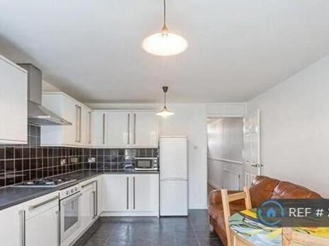 4 Bedroom End Of Terrace House For Rent In London