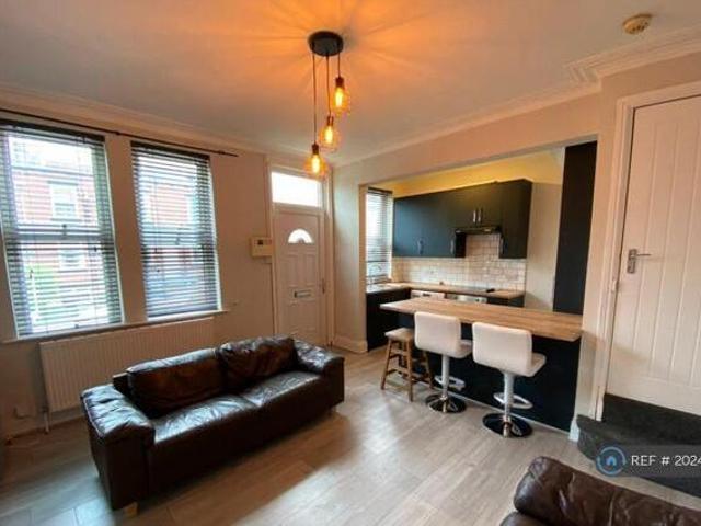 4 Bedroom End Of Terrace House For Rent In Leeds