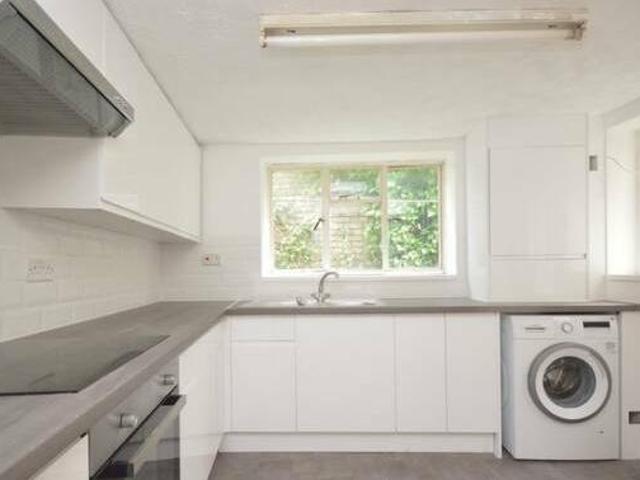 4 bedroom end of terrace house for rent in Luther Street Brighton BN2