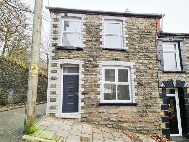 4 Bedroom End Of Terrace House For Rent In Mountain Ash, Mid Glamorgan