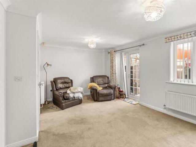 4 bedroom end of terrace house for rent in Marland Way, Stretford, Manchester, M32