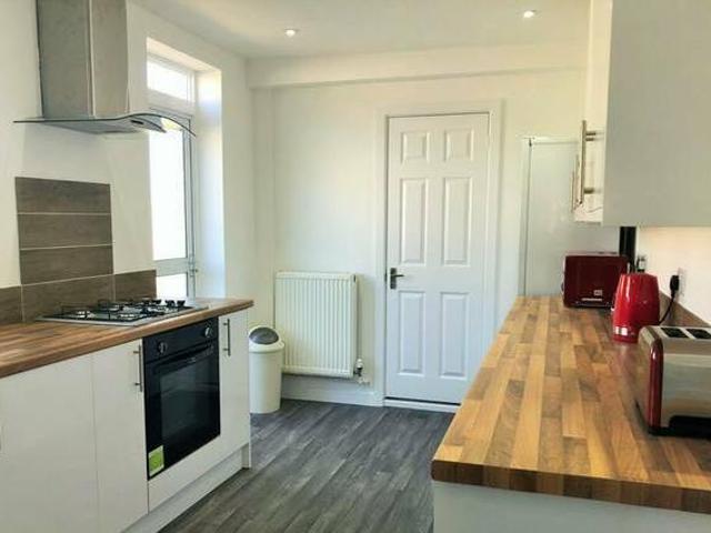 4 bedroom end of terrace house for rent in Milner Road Gillingham ME7