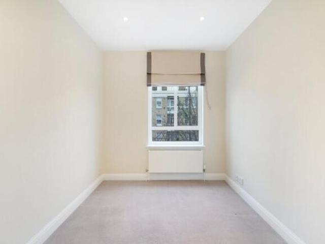 4 bedroom end of terrace house for rent in Northwick Terrace, St John's Wood NW8