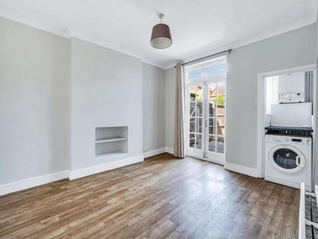 4 bedroom end of terrace house for rent in Netherbury Road, Ealing, W5