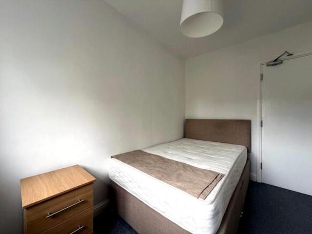 4 bedroom end of terrace house for rent in Soundwell Road, Bristol, BS16