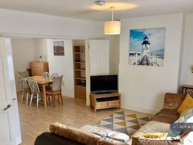 4 bedroom end of terrace house for rent in South View Place Bournemouth BH2