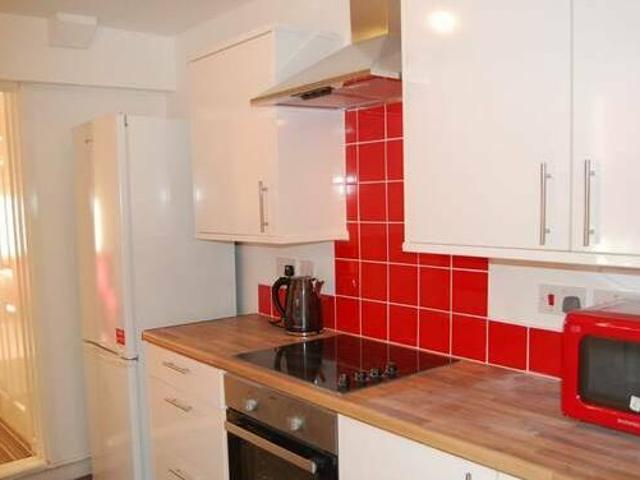 4 bedroom end of terrace house for rent in Selbourne Road Gillingham ME7