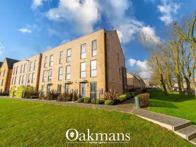 4 bedroom end of terrace house for rent in Sherlock Street, Bi.