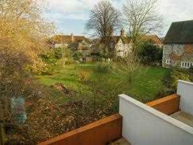 4 bedroom end of terrace house for rent in St Johns Mews, Canterbury, CT1