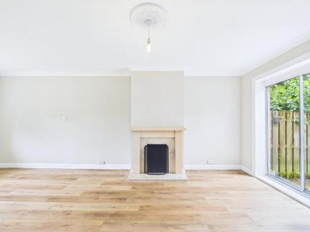 4 bedroom end of terrace house for rent in Strathblane Road, Campsie Glen, G66