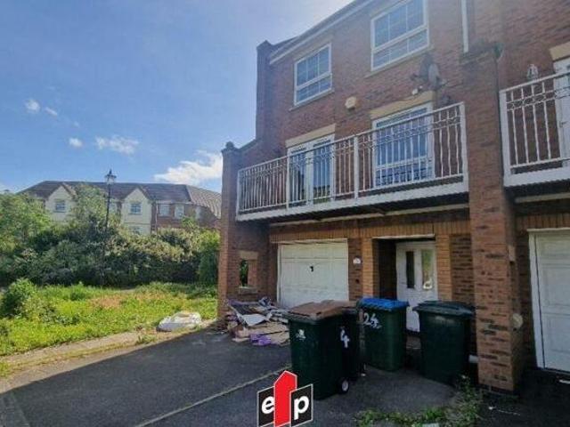 4 Bedroom End Of Terrace House For Rent In Parkside