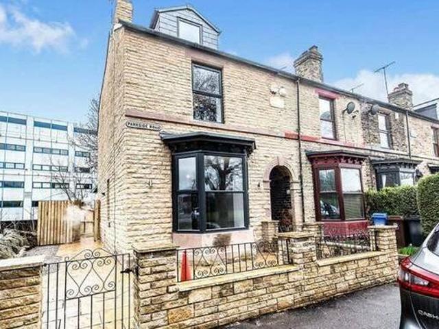 4 bedroom end of terrace house for rent in Parkside Road Sheffield South Yorkshire S6