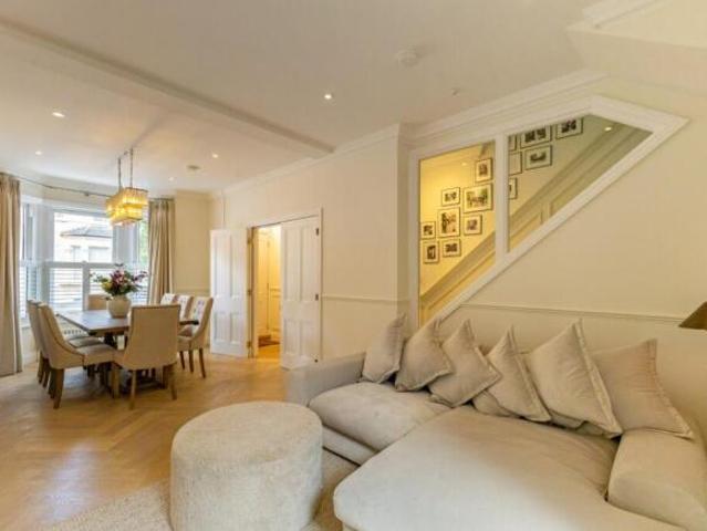4 bedroom end of terrace house for rent in Rosaline Road, London, SW6