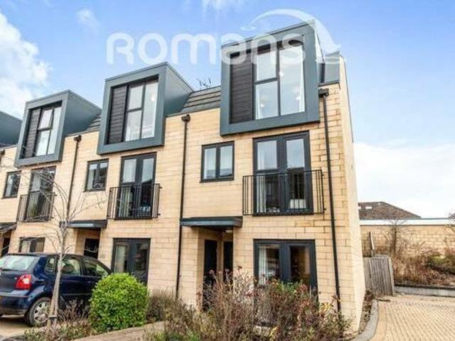 4 bedroom end of terrace house for rent in Red Lion Lane Odd Down BA2