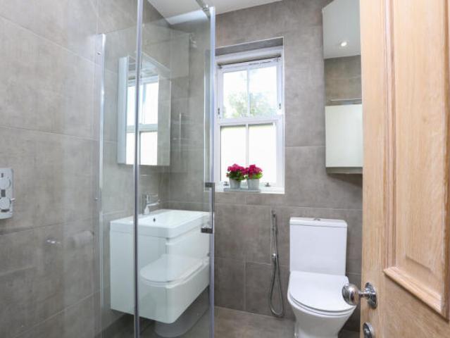4 bedroom end of terrace house for rent in Russell Road, Mitcham, Surrey, CR4