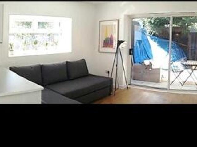 4 bedroom end of terrace house for rent in Webster Road, London, SE16