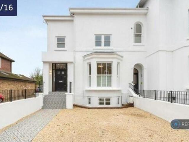 4 Bedroom End Of Terrace House For Rent In Windsor