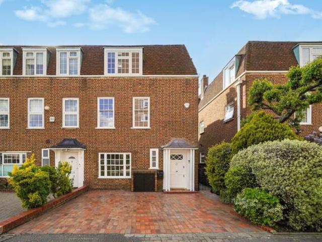 4 bedroom end of terrace house for rent in The Marlowes, St John's Wood, NW8