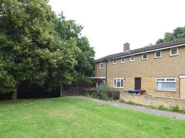 4 bedroom end of terrace house for rent in The Downs Hatfield AL10 8JW AL10