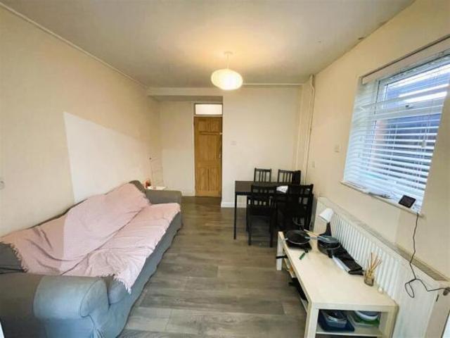 4 bedroom end of terrace house for rent in Verulam Road, Southampton, SO14