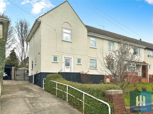 4 bedroom end of terrace house for sale