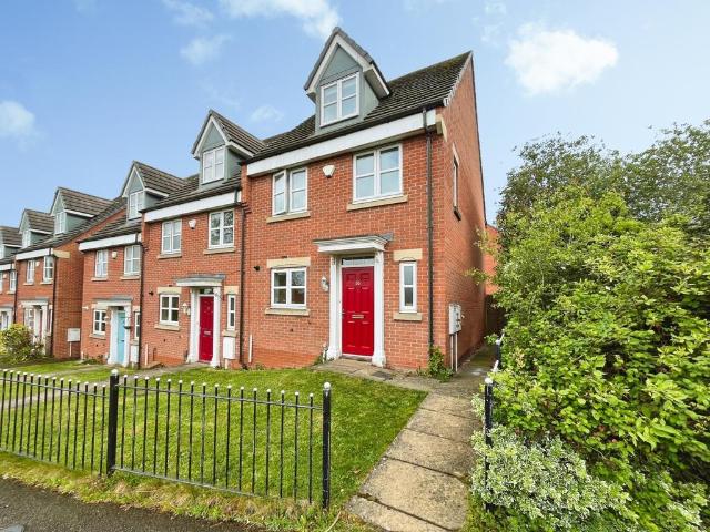 4 bedroom end of terrace house for sale