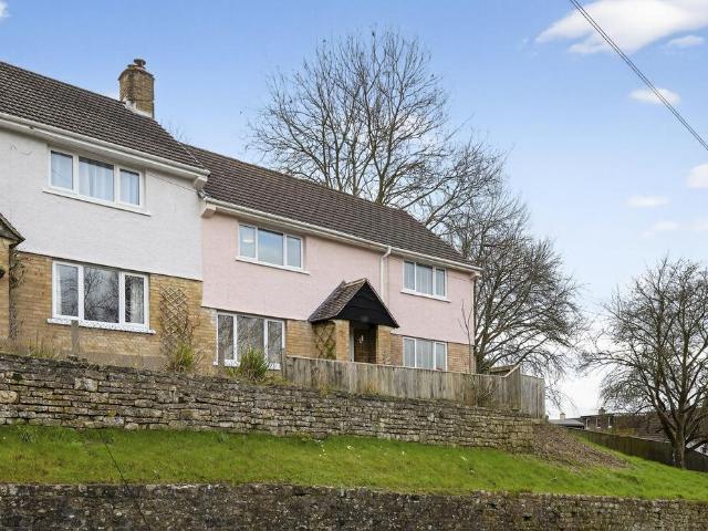 4 bedroom end of terrace house for sale