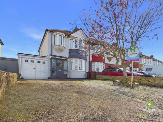 4 bedroom end of terrace house for sale