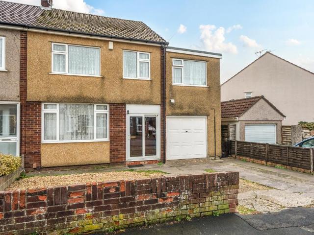4 bedroom end of terrace house for sale