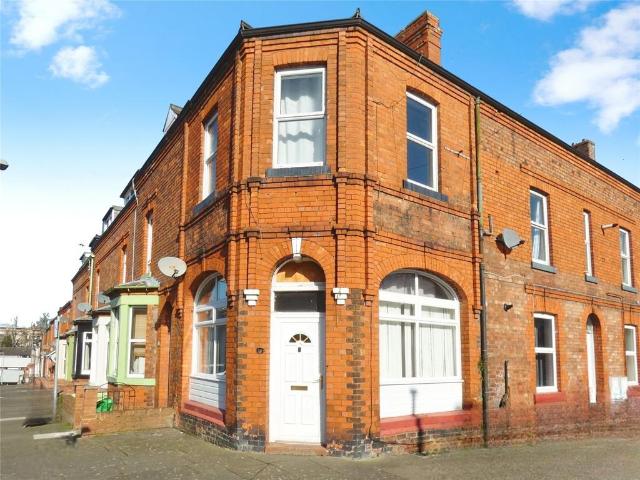 4 bedroom end of terrace house for sale