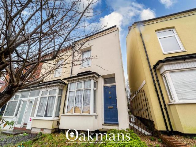 4 bedroom end of terrace house for sale