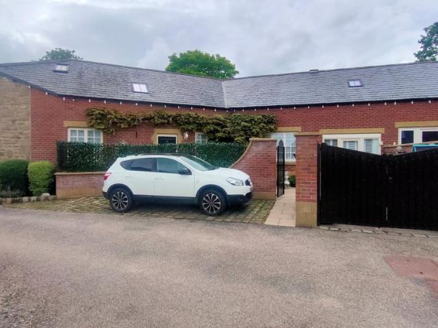 4 bedroom end of terrace house for sale