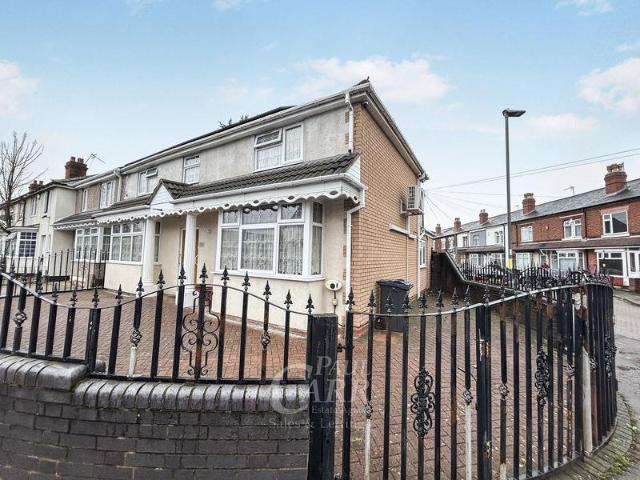 5 bedroom end of terrace house for sale