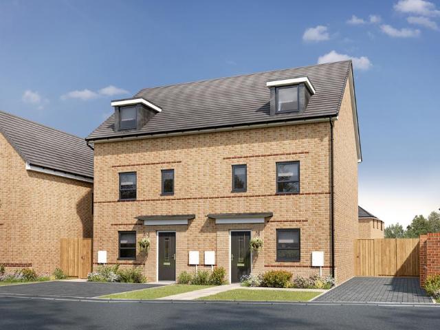 4 bedroom end of terrace house for sale